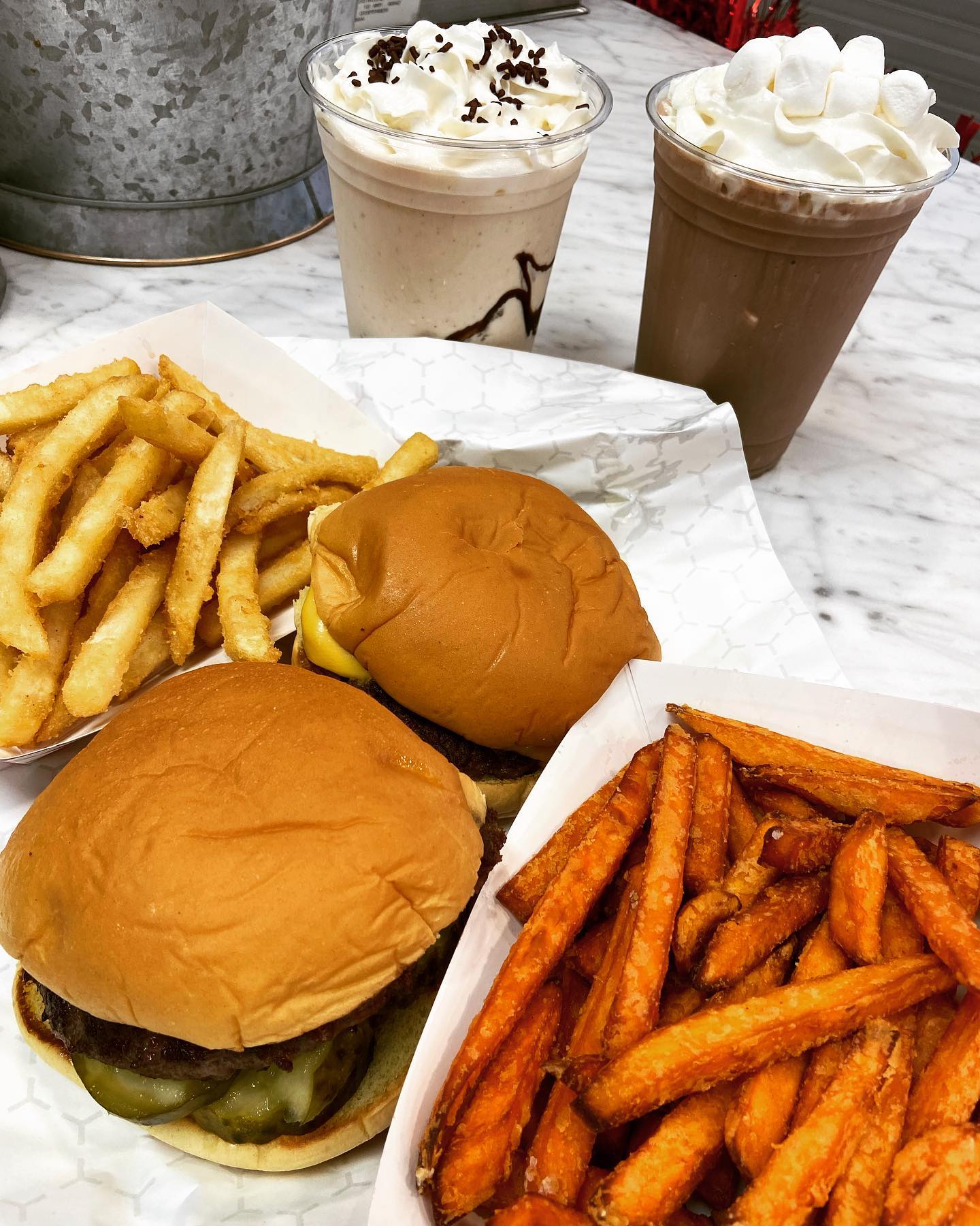 Gallery - Syosset - Moo Burger | Burgers – Shakes – Hot Dogs | Long ...