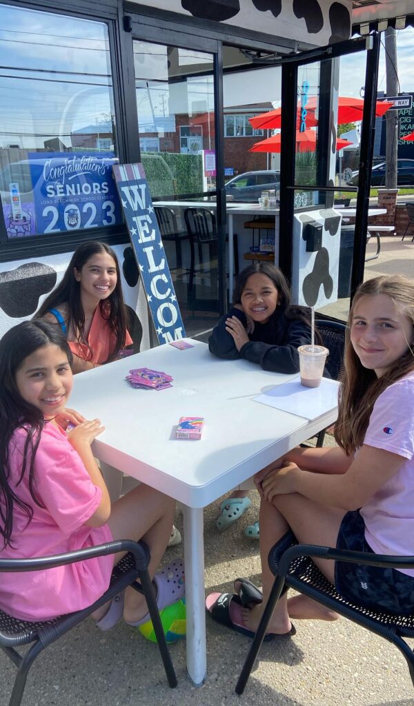 Gallery - Island Park - Moo Burger | Burgers – Shakes – Hot Dogs | Long ...