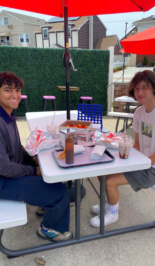 Gallery - Island Park - Moo Burger | Burgers – Shakes – Hot Dogs | Long ...